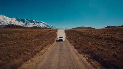 Obsidian | color meaning, hex code, palettes, images